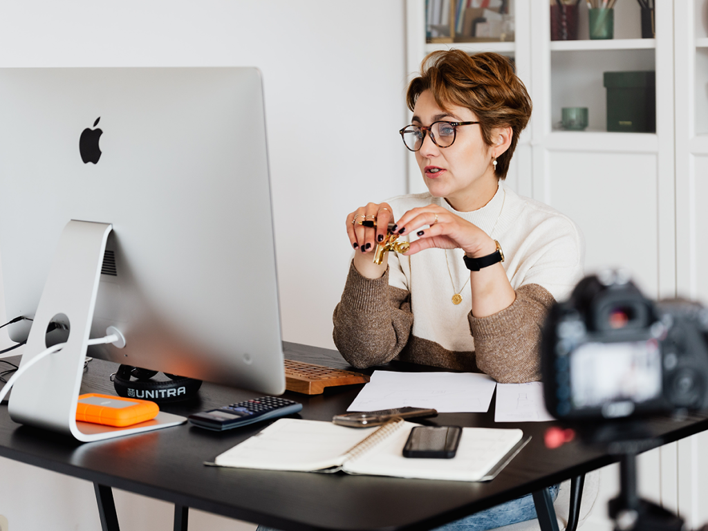 Remote Learning vs Online Learning: The Ultimate Guide | Institute of Data