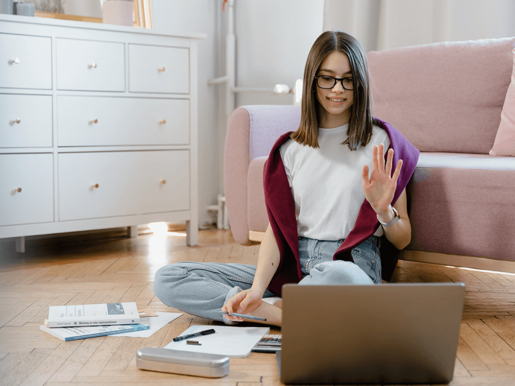 Remote Learning vs Online Learning: The Ultimate Guide | Institute of Data