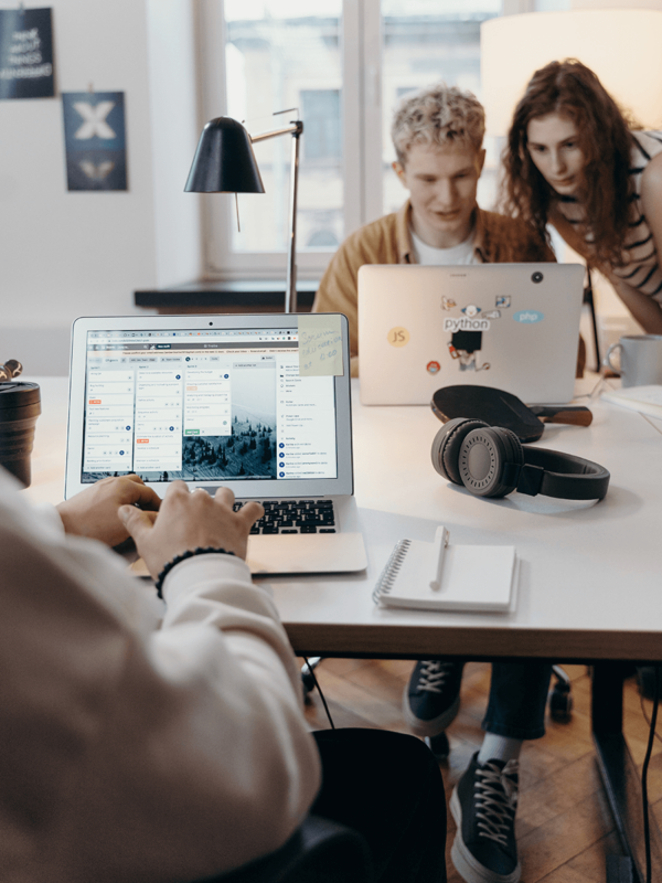 Exploring The Differences Between Front End And Back End Software Development Institute Of Data
