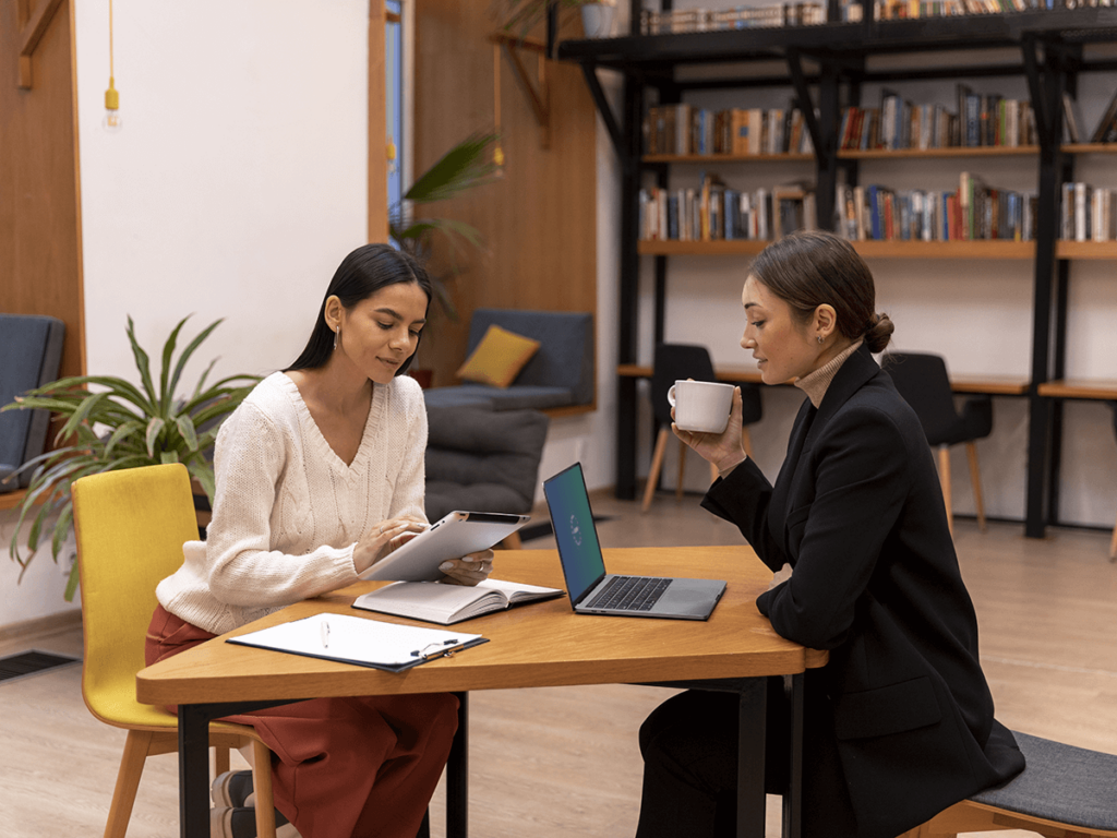 Programmer Analyst vs Software Engineer: What's the Difference ...