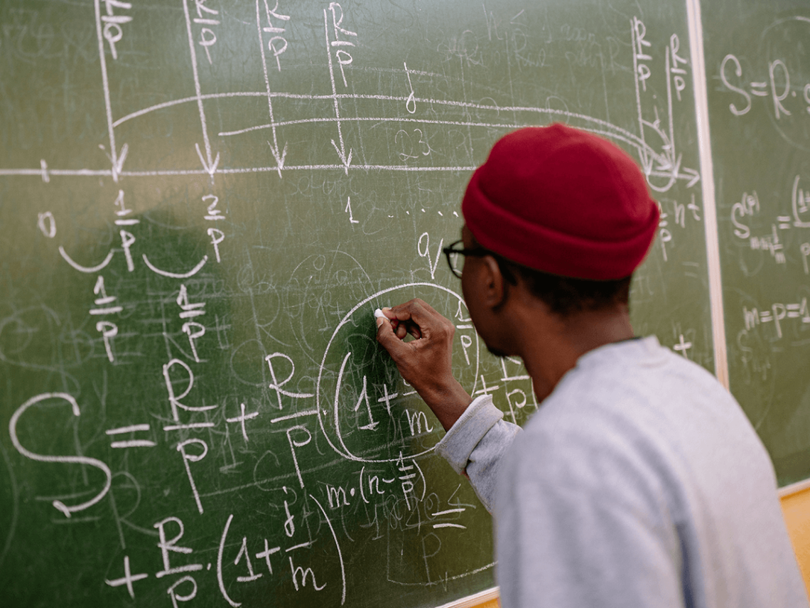 Calculus in Data Science: How Much is Required? | Institute of Data