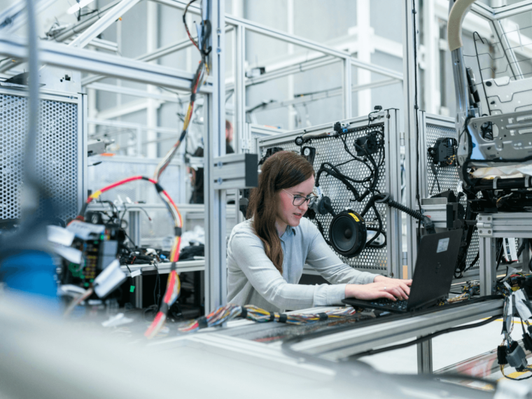 The Role and Responsibilities of a Field Software Engineer | Institute ...