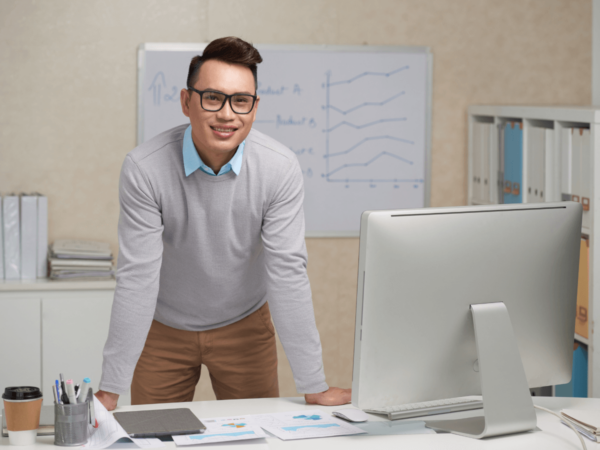 What Is a Computer Software Specialist? | Institute of Data