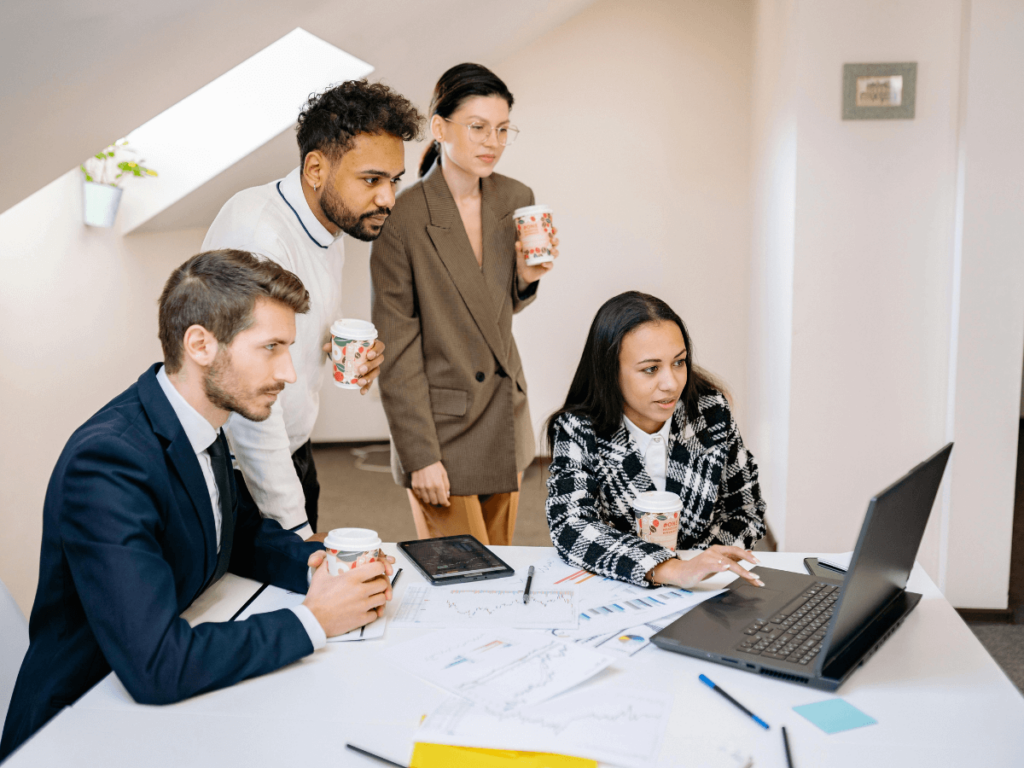 How to Become a Software Development Manager | Institute of Data